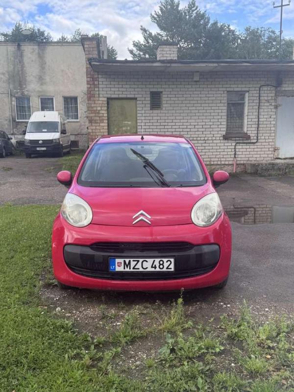 Sarkans Citroen C1 2008 Kėdainiai, ar dzinēja tilpumu 1.00 L un nobraukumu 155 tūkst. km par 450 €, foto 1 vietnē AUTOMOTO.COM.LV