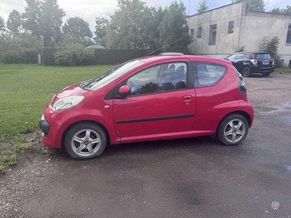 Sarkans Citroen C1 2008 Kėdainiai, ar dzinēja tilpumu 1.00 L un nobraukumu 155 tūkst. km par 450 €, foto 2 vietnē AUTOMOTO.COM.LV