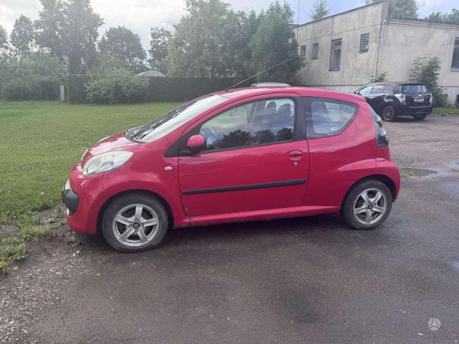 Sarkans Citroen C1 2008 Kėdainiai, ar dzinēja tilpumu 1.00 L un nobraukumu 155 tūkst. km par 450 €, foto 3 vietnē AUTOMOTO.COM.LV