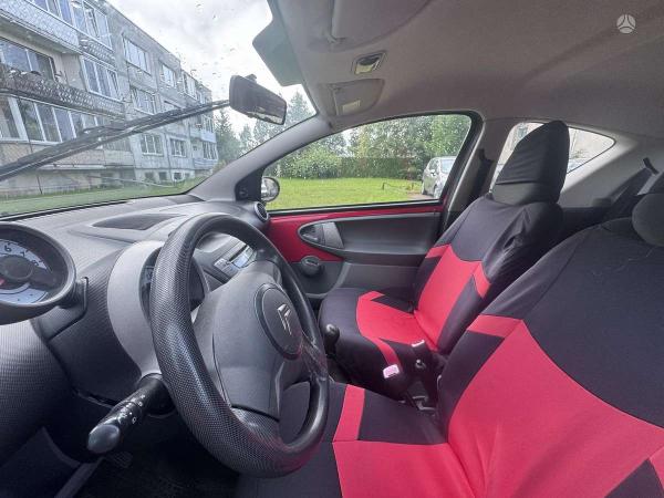 Red Citroen C1 2008 in Kedainiai, with an engine capacity of 1.00 L and mileage of 155 thousand km for 450 €, photo 9 on AUTOMOTO.COM.LV