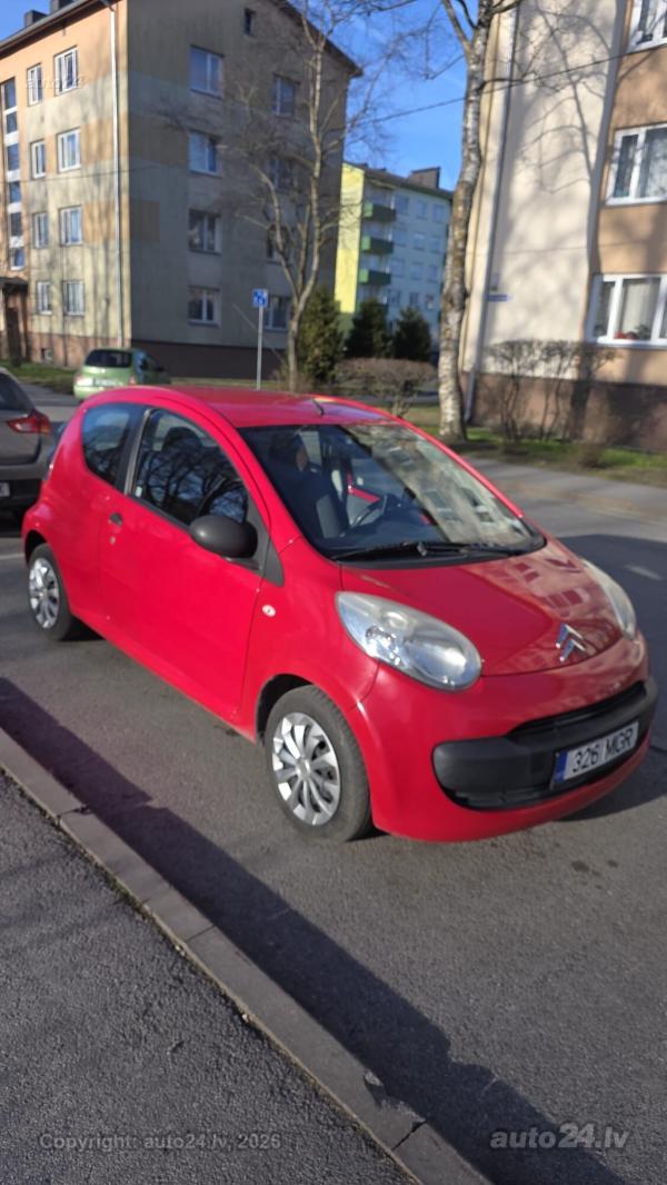 Sarkans Citroen C1 2006 Tallina, ar dzinēja tilpumu 1.00 L un nobraukumu 125 tūkst. km par 1800 €, foto 8 vietnē AUTOMOTO.COM.LV
