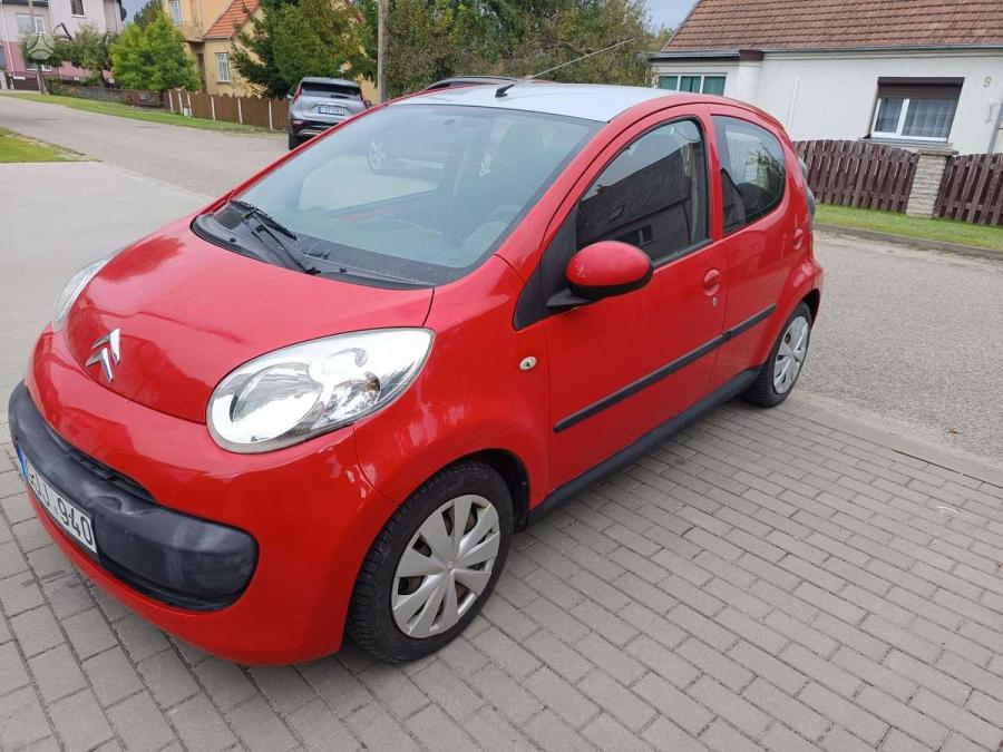 Red Citroen C1 2006 in Marijampole, with an engine capacity of 1.00 L and mileage of 167 thousand km for 999 €, photo 3 on AUTOMOTO.COM.LV
