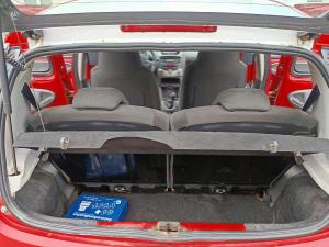 Red Citroen C1 2006 in Marijampole, with an engine capacity of 1.00 L and mileage of 167 thousand km for 999 €, photo 13 on AUTOMOTO.COM.LV