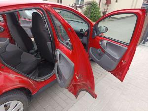 Red Citroen C1 2006 in Marijampole, with an engine capacity of 1.00 L and mileage of 167 thousand km for 999 €, photo 14 on AUTOMOTO.COM.LV