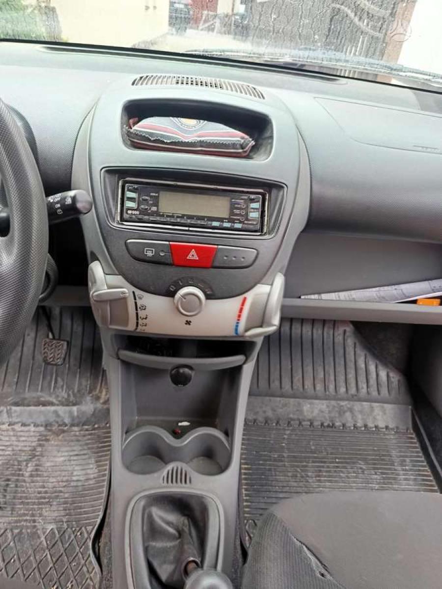 Red Citroen C1 2006 in Marijampole, with an engine capacity of 1.00 L and mileage of 167 thousand km for 999 €, photo 22 on AUTOMOTO.COM.LV