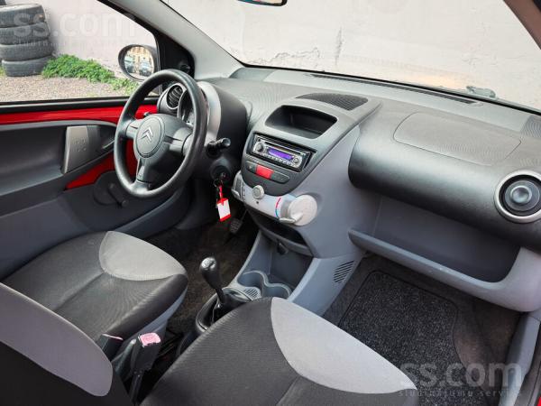 Ситроен С1 2007 в Рига на AUTOMOTO.COM.LV Красный Ситроен С1 2007 в Рига, объемом двигателя 1.00 л и пробегом 178 тыс. км за 1350 €, фото 9 на AUTOMOTO.COM.LV