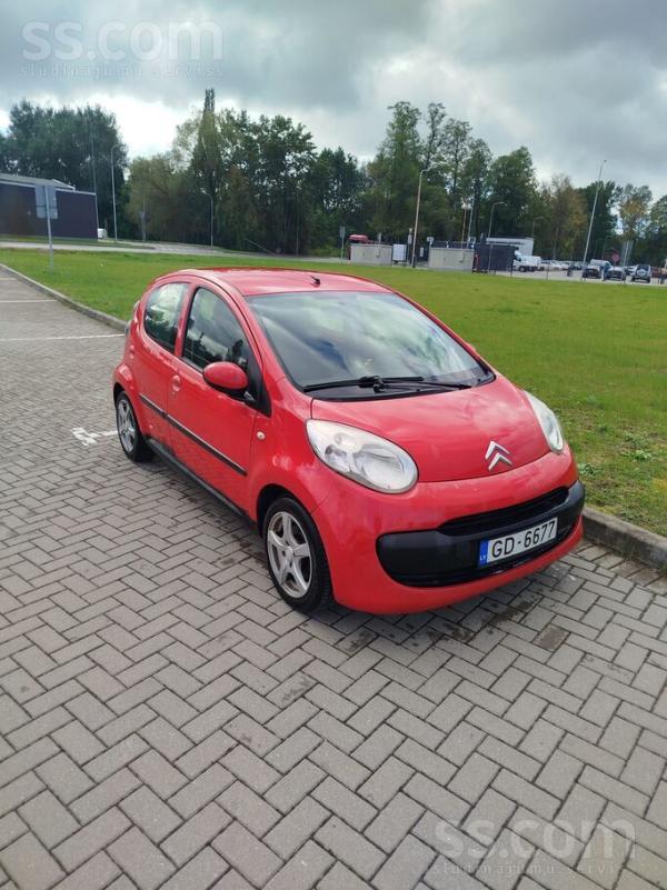 Red Citroen C1 2008 in Riga, with an engine capacity of 1.00 L and mileage of 0 thousand km for 700 €, photo 4 on AUTOMOTO.COM.LV