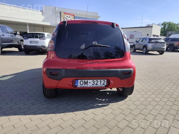 Sarkans Citroen C1 2008 Liepāja, ar dzinēja tilpumu 1.00 L un nobraukumu 177 tūkst. km par 2250 €, foto 7 vietnē AUTOMOTO.COM.LV