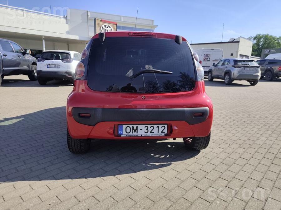 Sarkans Citroen C1 2008 Liepāja, ar dzinēja tilpumu 1.00 L un nobraukumu 177 tūkst. km par 2250 €, foto 8 vietnē AUTOMOTO.COM.LV