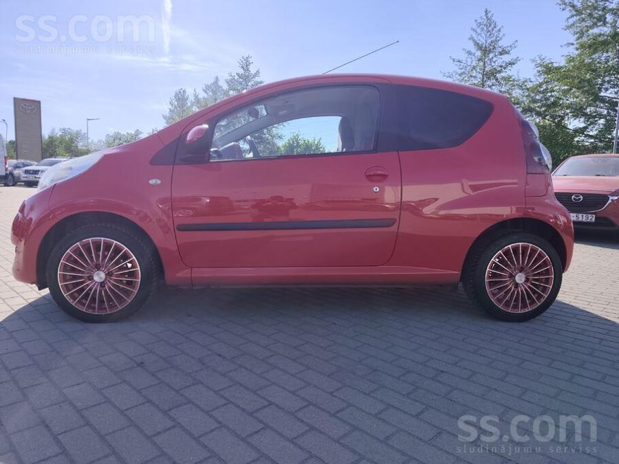 Sarkans Citroen C1 2008 Liepāja, ar dzinēja tilpumu 1.00 L un nobraukumu 177 tūkst. km par 2250 €, foto 10 vietnē AUTOMOTO.COM.LV