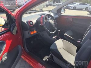 Sarkans Citroen C1 2008 Liepāja, ar dzinēja tilpumu 1.00 L un nobraukumu 177 tūkst. km par 2250 €, foto 11 vietnē AUTOMOTO.COM.LV