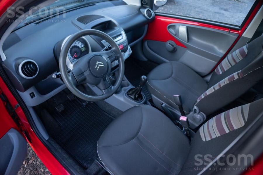 Red Citroen C1 2009 in Riga, with an engine capacity of 1.00 L and mileage of 178 thousand km for 2500 €, photo 8 on AUTOMOTO.COM.LV