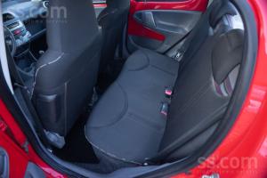 Red Citroen C1 2009 in Riga, with an engine capacity of 1.00 L and mileage of 178 thousand km for 2500 €, photo 9 on AUTOMOTO.COM.LV