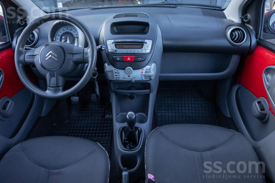 Red Citroen C1 2009 in Riga, with an engine capacity of 1.00 L and mileage of 178 thousand km for 2500 €, photo 12 on AUTOMOTO.COM.LV