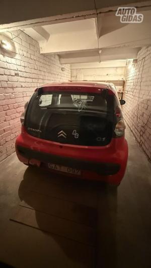 Red Citroen C1 2011 in Vilnius, with an engine capacity of 1.00 L and mileage of 38 thousand km for 3500 €, photo 13 on AUTOMOTO.COM.LV