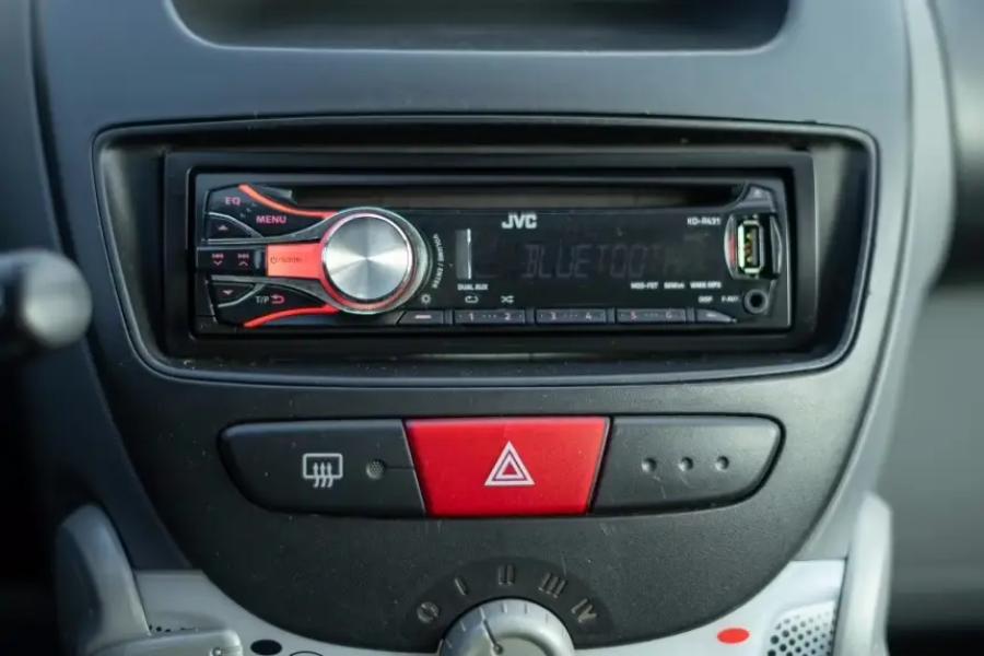 Белый Ситроен С1 2009 в Лиепая, объемом двигателя 1.00 л и пробегом 190 тыс. км за 2950 €, фото 17 на AUTOMOTO.COM.LV