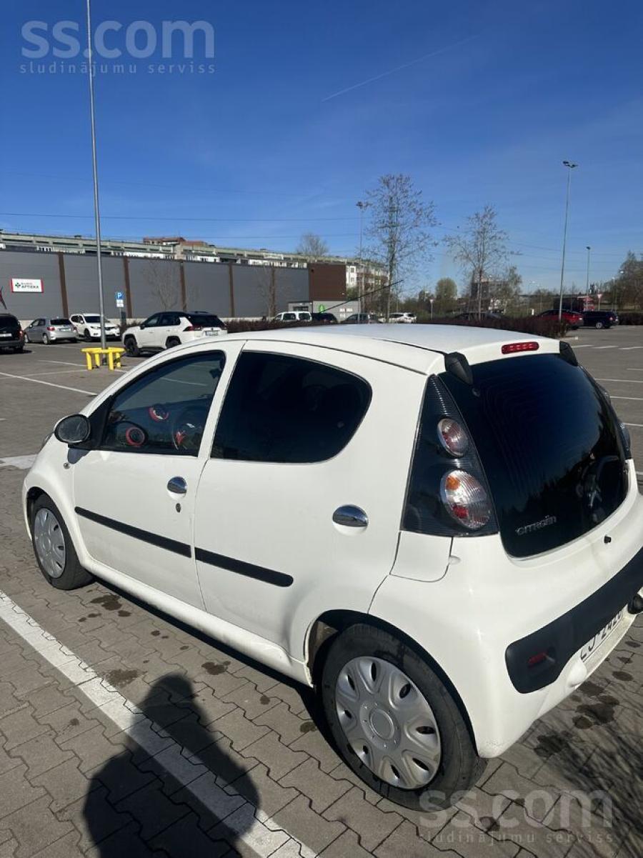 Balts Citroen C1 2014 Rīga, ar dzinēja tilpumu 1.00 L un nobraukumu 100 tūkst. km par 2550 €, foto 14 vietnē AUTOMOTO.COM.LV
