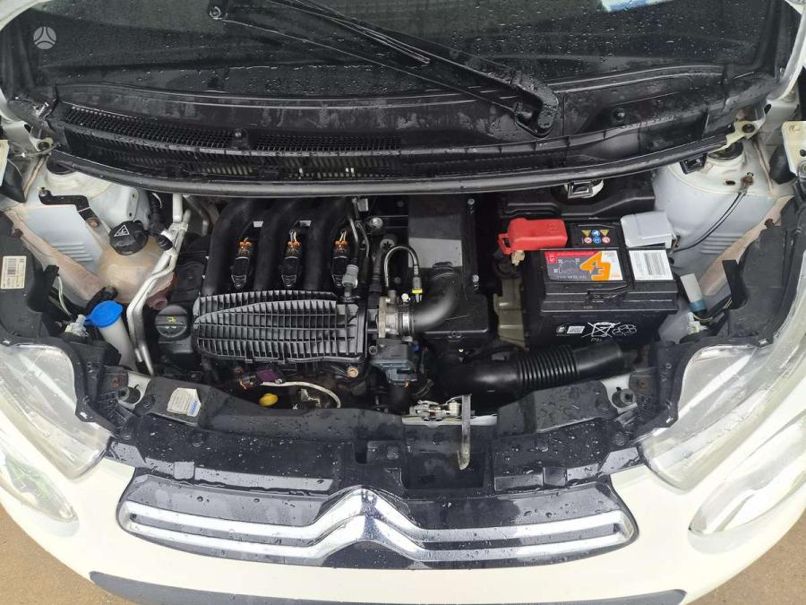 White Citroen C1 2016 in Utena, with an engine capacity of 1.20 L and mileage of 159 thousand km for 3650 €, photo 16 on AUTOMOTO.COM.LV