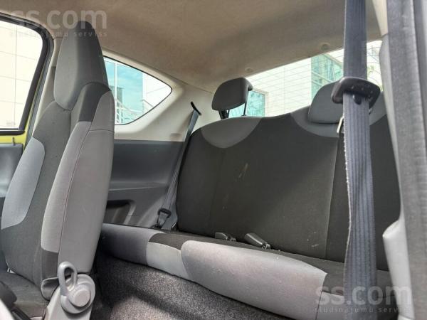 Dzeltens Citroen C1 2007 Rīga, ar dzinēja tilpumu 1.00 L un nobraukumu 0 tūkst. km par 1800 €, foto 9 vietnē AUTOMOTO.COM.LV