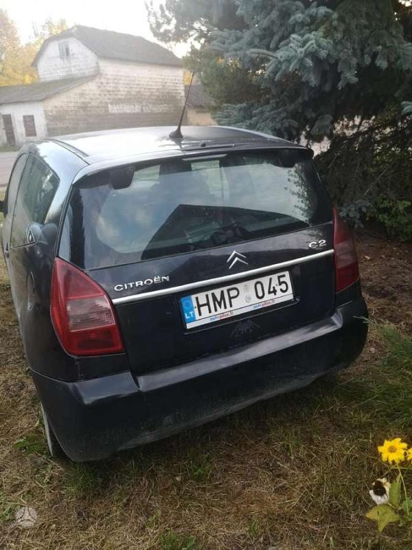 Melns Citroen C2 2004 Viļņa, ar dzinēja tilpumu 1.40 L un nobraukumu 299 tūkst. km par 480 €, foto 6 vietnē AUTOMOTO.COM.LV