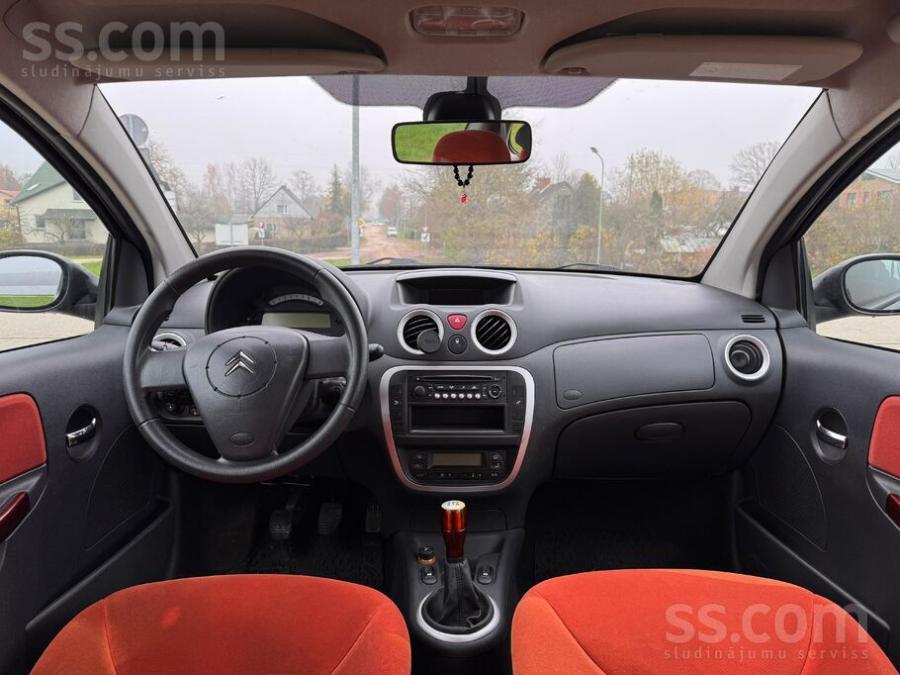 Melns Citroen C2 2005 Ogre, ar dzinēja tilpumu 1.40 L un nobraukumu 196 tūkst. km par 1700 €, foto 5 vietnē AUTOMOTO.COM.LV