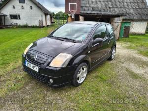Melns Citroen C2 2005 Tartu, ar dzinēja tilpumu 1.40 L un nobraukumu 128 tūkst. km par 1100 €, foto  vietnē AUTOMOTO.COM.LV
