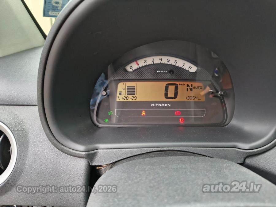 Черный Ситроен С2 2005 в Тарту, объемом двигателя 1.40 л и пробегом 128 тыс. км за 1100 €, фото 6 на AUTOMOTO.COM.LV