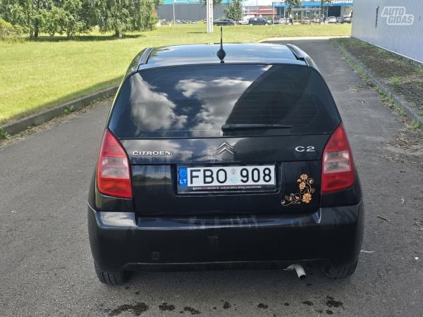 Black Citroen C2 2005 in Siauliai, with an engine capacity of 1.10 L and mileage of 154 thousand km for 500 €, photo 5 on AUTOMOTO.COM.LV