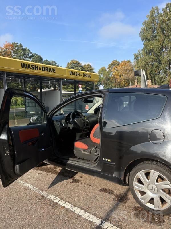Melns Citroen C2 2005 Rīga, ar dzinēja tilpumu 1.60 L un nobraukumu 188 tūkst. km par 1800 €, foto 5 vietnē AUTOMOTO.COM.LV