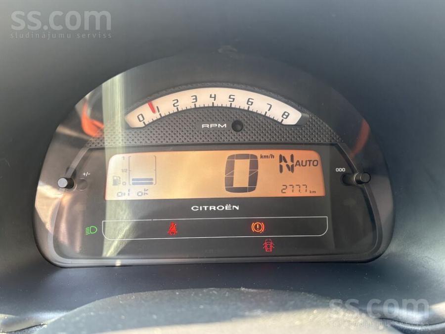 Melns Citroen C2 2005 Rīga, ar dzinēja tilpumu 1.60 L un nobraukumu 188 tūkst. km par 1800 €, foto 6 vietnē AUTOMOTO.COM.LV
