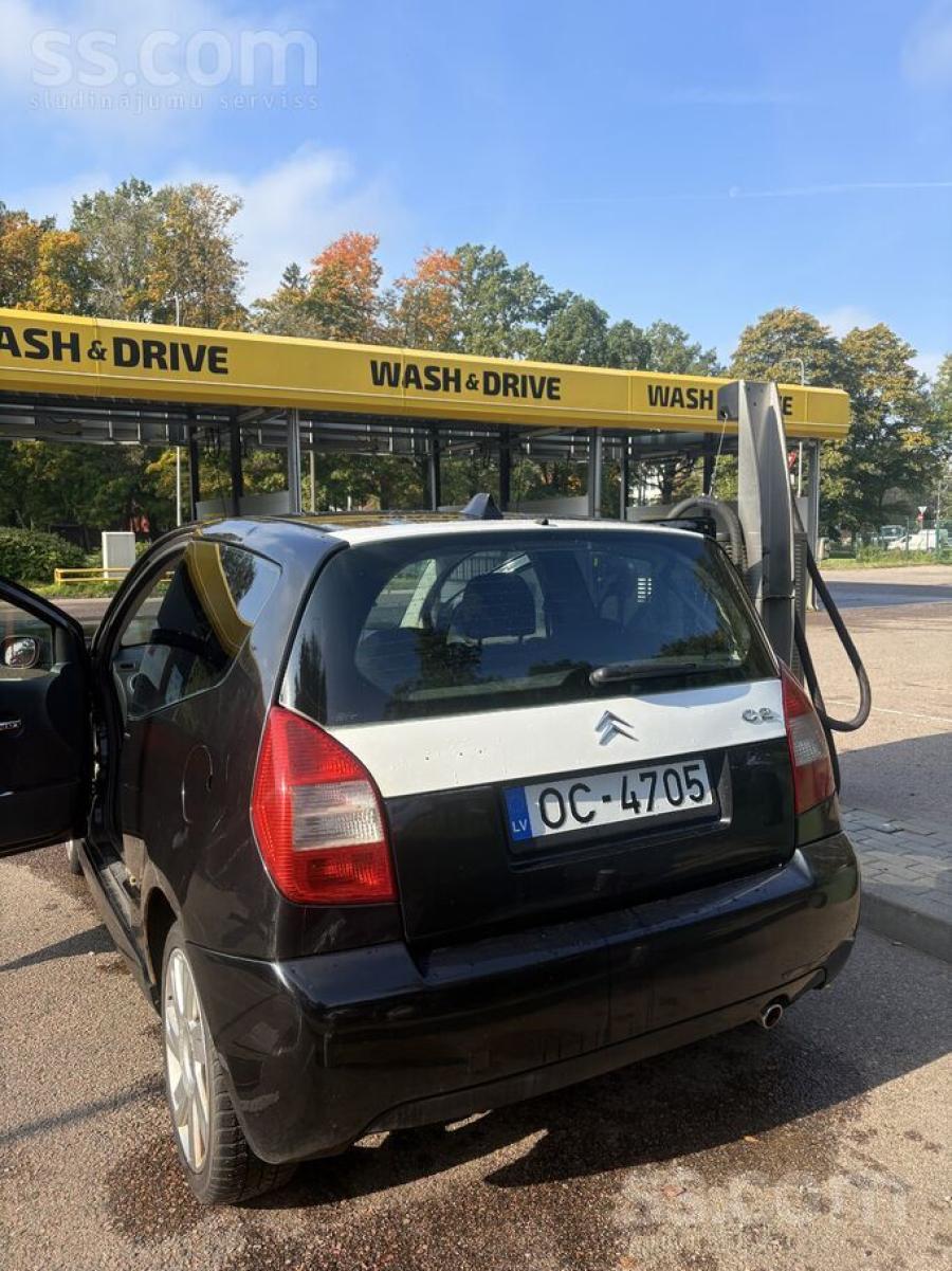 Melns Citroen C2 2005 Rīga, ar dzinēja tilpumu 1.60 L un nobraukumu 188 tūkst. km par 1800 €, foto 8 vietnē AUTOMOTO.COM.LV