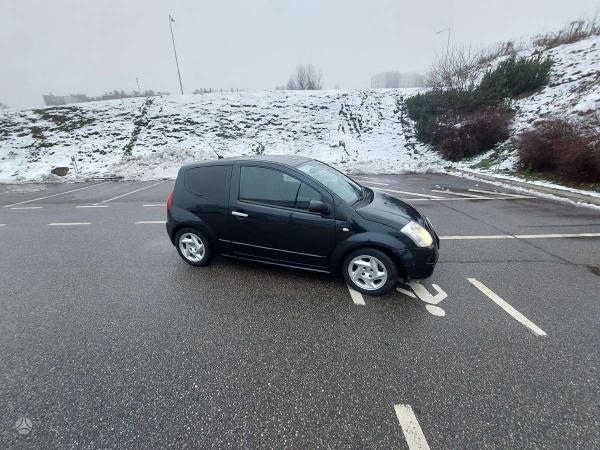 Black Citroen C2 2006 in Vilnius, with an engine capacity of 1.36 L and mileage of 163 thousand km for 700 €, photo 2 on AUTOMOTO.COM.LV