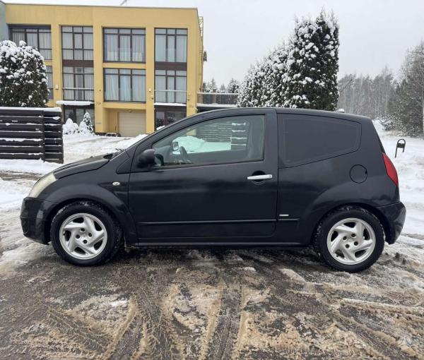 Black Citroen C2 2006 in Vilnius, with an engine capacity of 1.36 L and mileage of 163 thousand km for 1650 €, photo 6 on AUTOMOTO.COM.LV