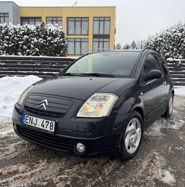 Black Citroen C2 2006 in Vilnius, with an engine capacity of 1.36 L and mileage of 163 thousand km for 1650 €, photo 7 on AUTOMOTO.COM.LV