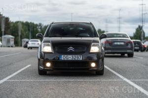 Melns Citroen C2 2006 Rīga, ar dzinēja tilpumu 1.60 L un nobraukumu 107 tūkst. km par 1400 €, foto  vietnē AUTOMOTO.COM.LV