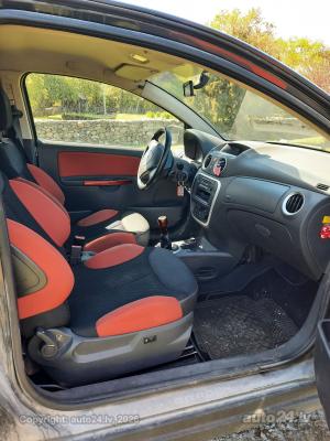 Black Citroen C2 2006 in Kuressaare, with an engine capacity of 1.40 L and mileage of 260 thousand km for 1600 €, photo 4 on AUTOMOTO.COM.LV