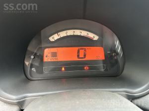 Black Citroen C2 2006 in Kraslava, with an engine capacity of 1.40 L and mileage of 271 thousand km for 1400 €, photo 8 on AUTOMOTO.COM.LV