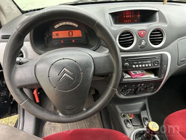 Black Citroen C2 2006 in Kraslava, with an engine capacity of 1.40 L and mileage of 271 thousand km for 1400 €, photo 6 on AUTOMOTO.COM.LV