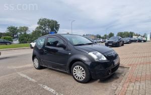Black Citroen C2 2006 in Riga, with an engine capacity of 1.40 L and mileage of 263 thousand km for 500 €, photo 4 on AUTOMOTO.COM.LV