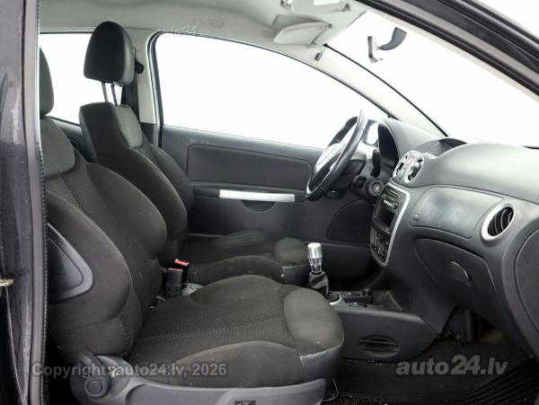 Melns Citroen C2 2007 Tallina, ar dzinēja tilpumu 1.40 L un nobraukumu 222 tūkst. km par 999 €, foto 6 vietnē AUTOMOTO.COM.LV