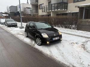 Melns Citroen C2 2007 Viļņa, ar dzinēja tilpumu 1.59 L un nobraukumu 220 tūkst. km par 899 €, foto 2 vietnē AUTOMOTO.COM.LV