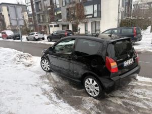 Black Citroen C2 2007 in Vilnius, with an engine capacity of 1.60 L and mileage of 220 thousand km for 899 €, photo 5 on AUTOMOTO.COM.LV