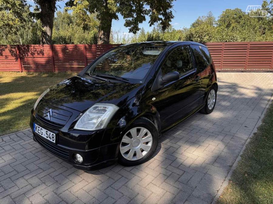 Black Citroen C2 2007 in Kaunas, with an engine capacity of 1.40 L and mileage of 209 thousand km for 1450 €, photo 1 on AUTOMOTO.COM.LV