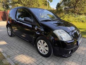 Black Citroen C2 2007 in Kaunas, with an engine capacity of 1.40 L and mileage of 209 thousand km for 1450 €, photo 3 on AUTOMOTO.COM.LV