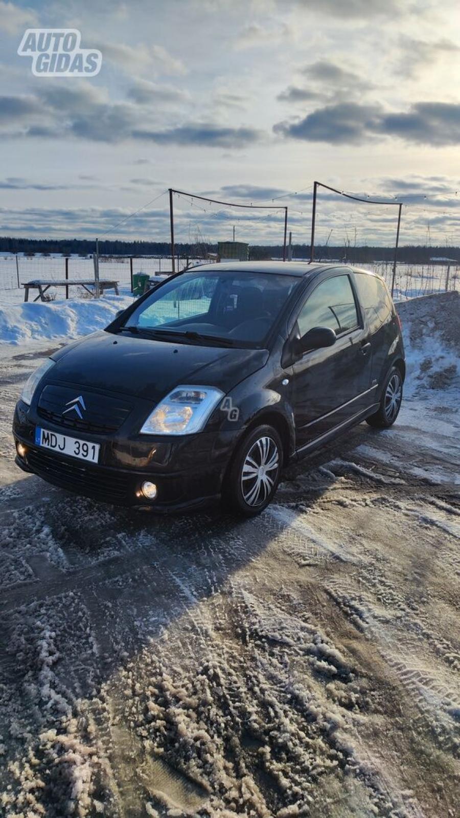 Melns Citroen C2 2008 Širvintos, ar dzinēja tilpumu 1.40 L un nobraukumu 315 tūkst. km par 950 €, foto 2 vietnē AUTOMOTO.COM.LV