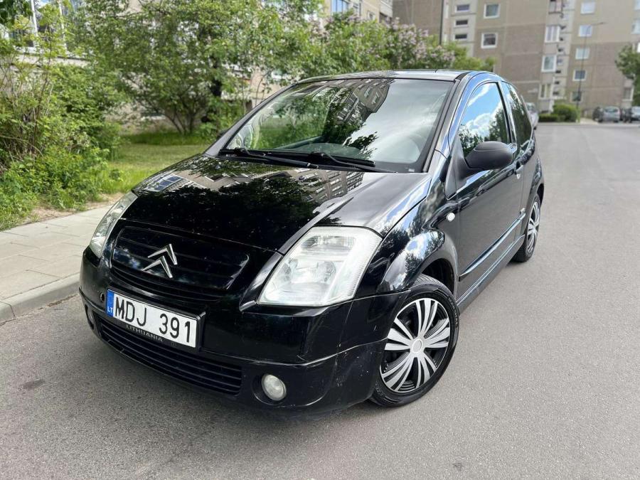 Melns Citroen C2 2008 Viļņa, ar dzinēja tilpumu 1.40 L un nobraukumu 331 tūkst. km par 890 €, foto 1 vietnē AUTOMOTO.COM.LV