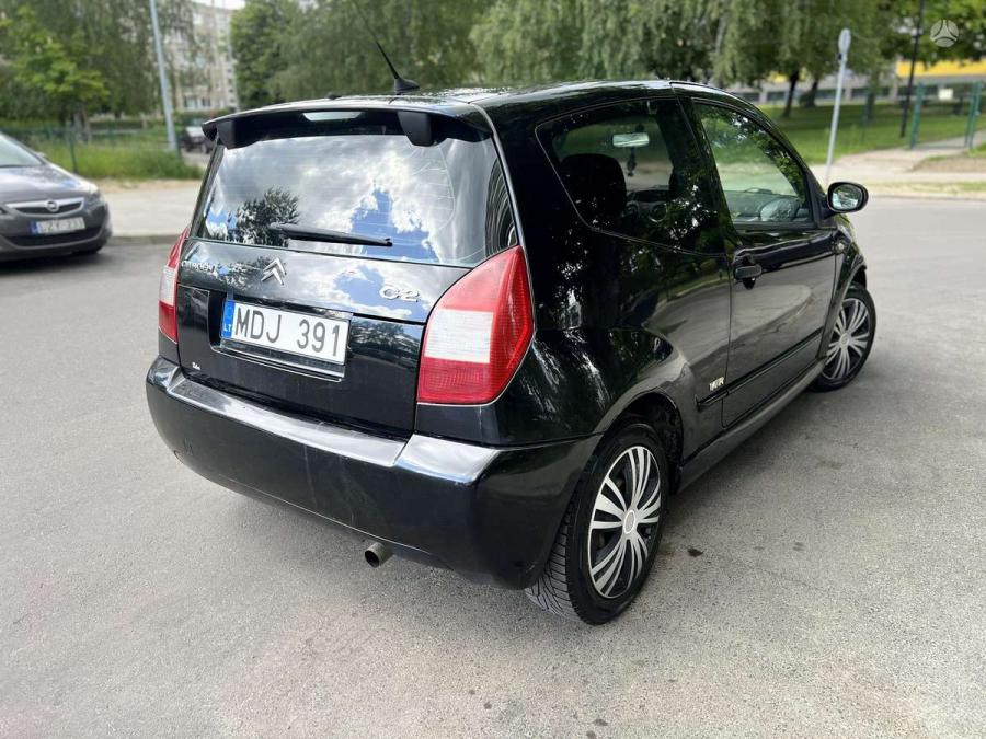 Melns Citroen C2 2008 Viļņa, ar dzinēja tilpumu 1.40 L un nobraukumu 331 tūkst. km par 890 €, foto 7 vietnē AUTOMOTO.COM.LV