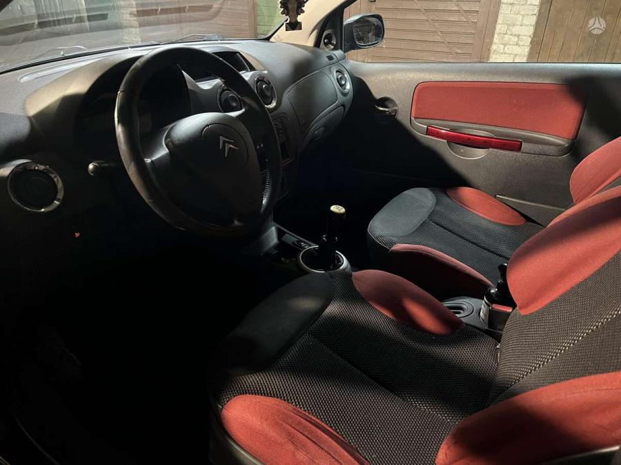 Melns Citroen C2 2008 Viļņa, ar dzinēja tilpumu 1.40 L un nobraukumu 331 tūkst. km par 890 €, foto 11 vietnē AUTOMOTO.COM.LV