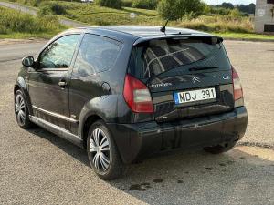 Black Citroen C2 2008 in Zarasai, with an engine capacity of 1.40 L and mileage of 323 thousand km for 700 €, photo 7 on AUTOMOTO.COM.LV