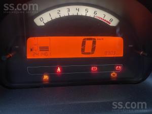 Zils Citroen C2 2006 Rīga, ar dzinēja tilpumu 1.40 L un nobraukumu 260 tūkst. km par 500 €, foto 6 vietnē AUTOMOTO.COM.LV